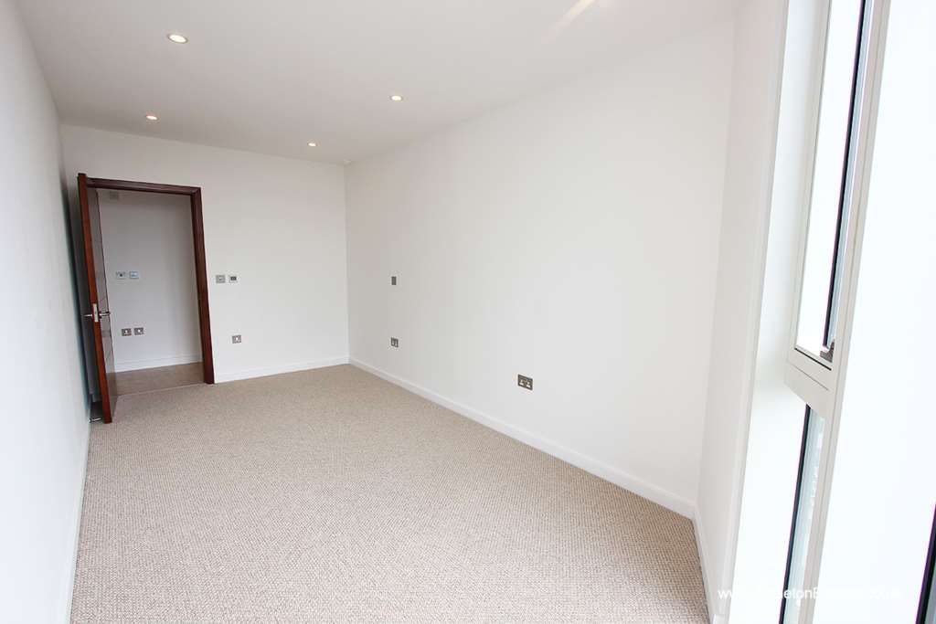 2 bedroom apartment to rent, Newgate, Croydon, CR0 2FD