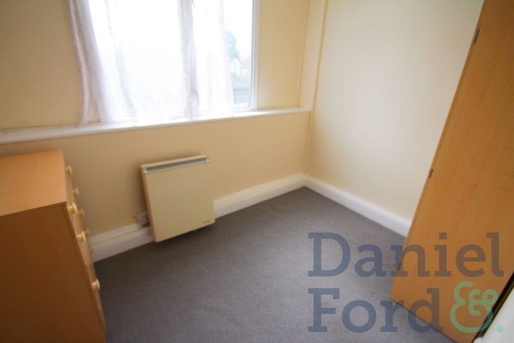 2 bedroom flat to rent, Bejun Court, Station Road, New Barnet EN, EN5 1NG