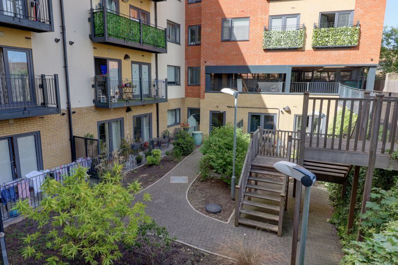 2 bedroom house for sale, Bridge Street, Pinner, HA5 3HZ