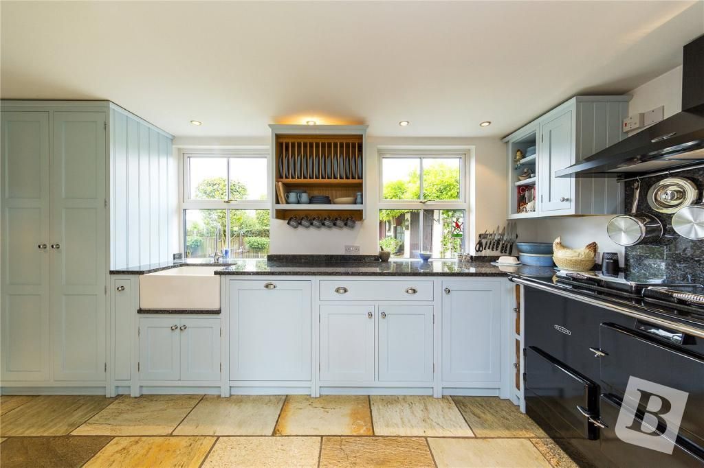 3 bedroom detached house for sale, Church Road, Wickford, SS11 8SH ...