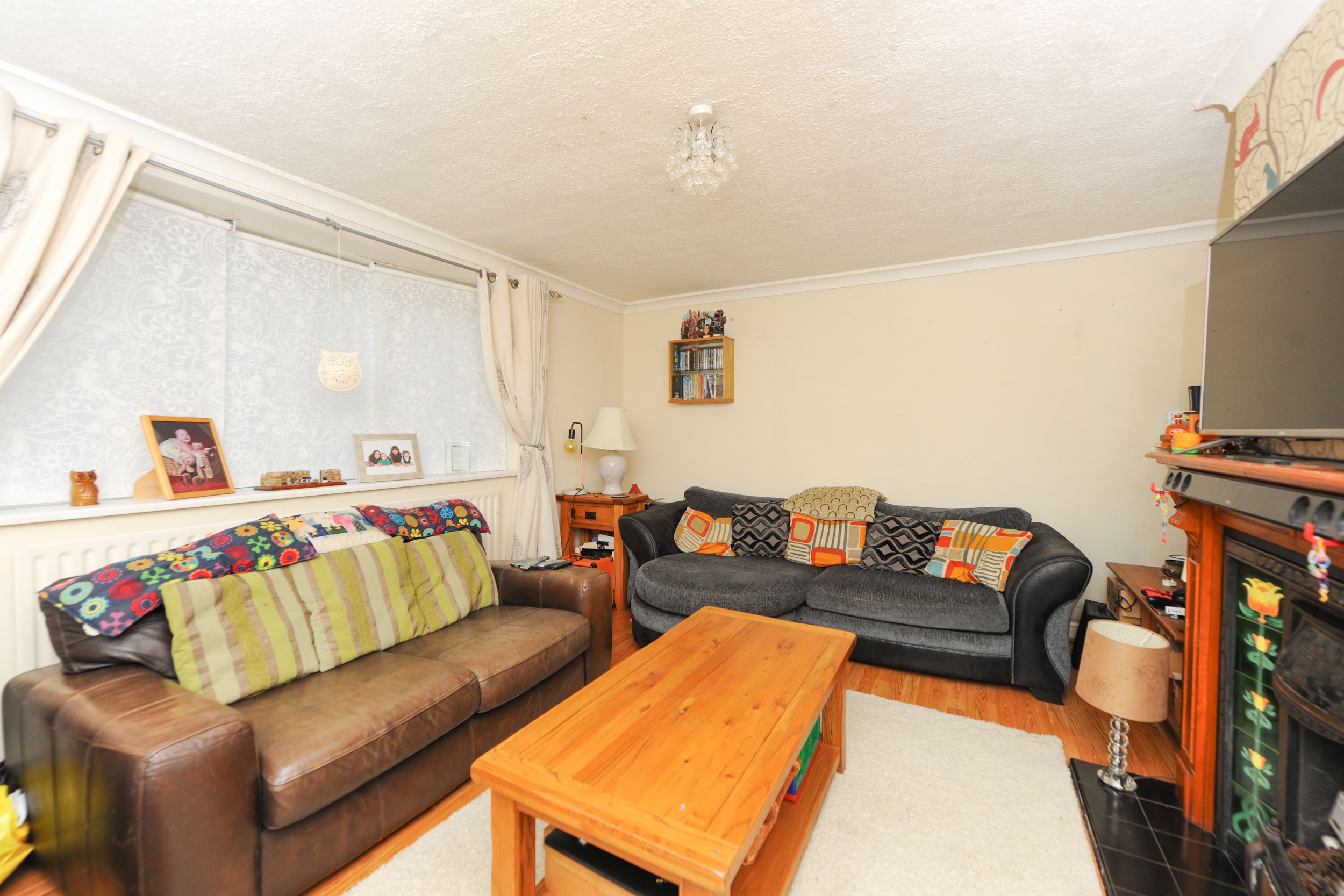 3 bedroom semi-detached house for sale, Churchside, Calow, Chesterfield ...