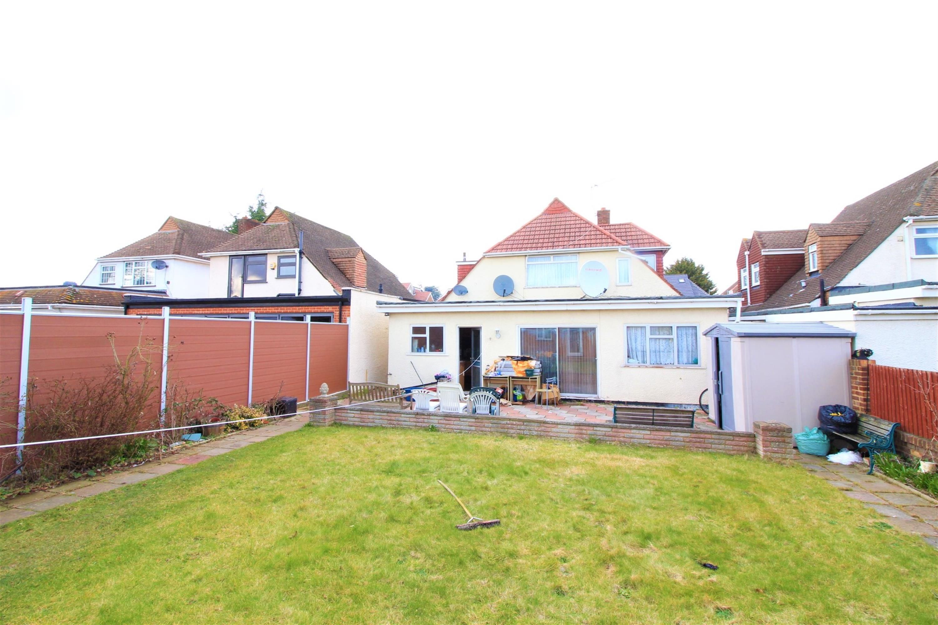5 Bedroom Detached House For Sale Sutton Road Heston Tw Hounslow