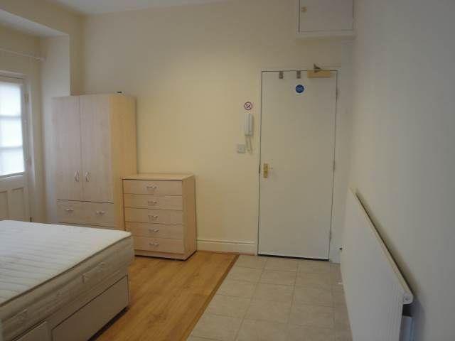 Studio flat to rent, Wilson Pattern Street, Warrington, Cheshire, WA1 1PG