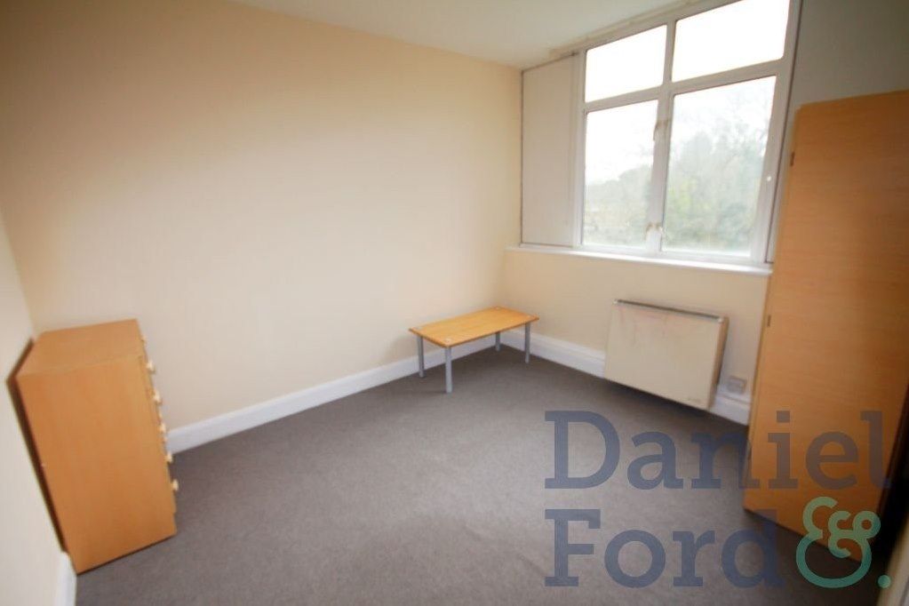 2 bedroom flat to rent, Bejun Court, Station Road, New Barnet EN, EN5 1NG