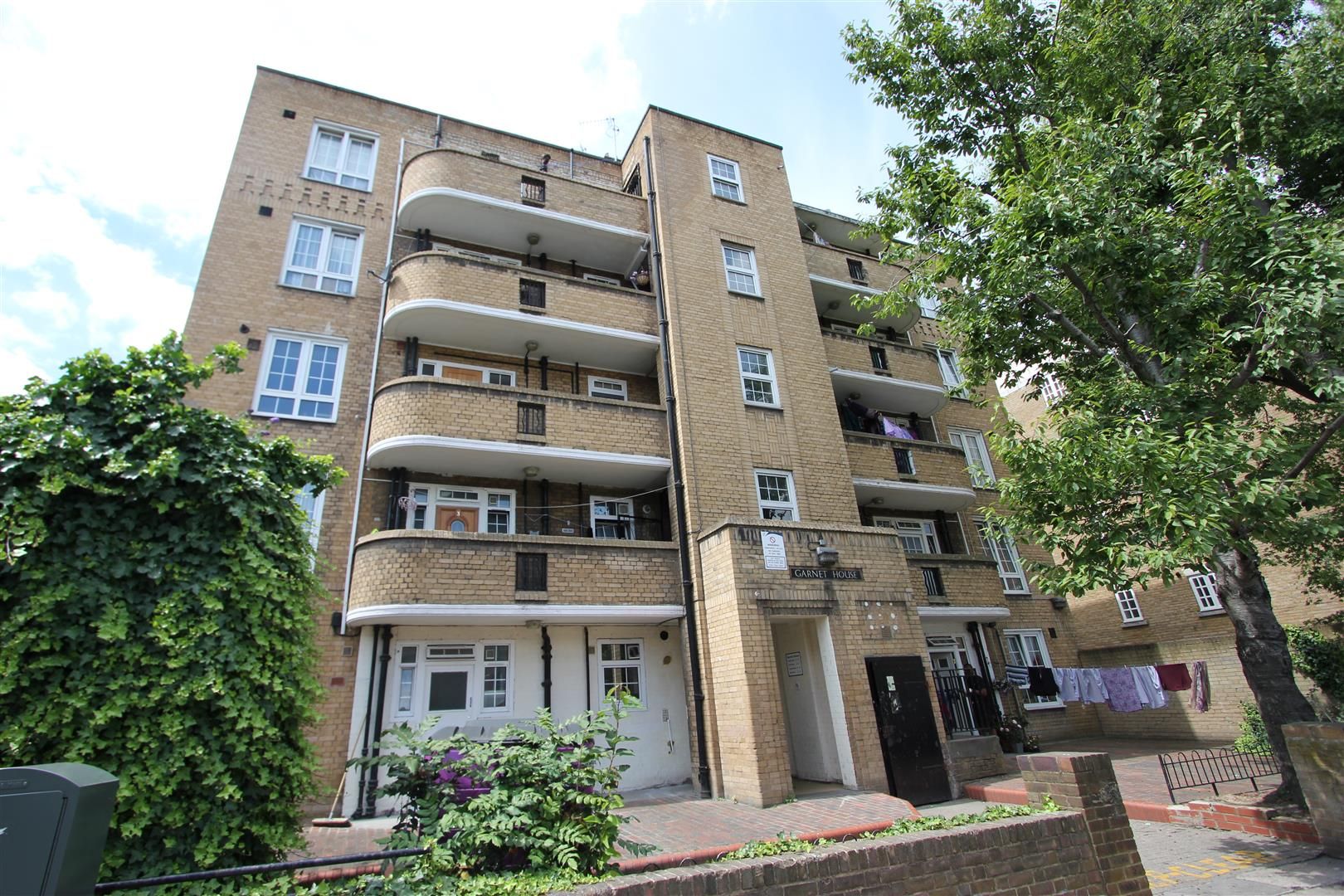 3 bedroom flat to rent, Garnet House, Garnet Street, London E, E1 3QY