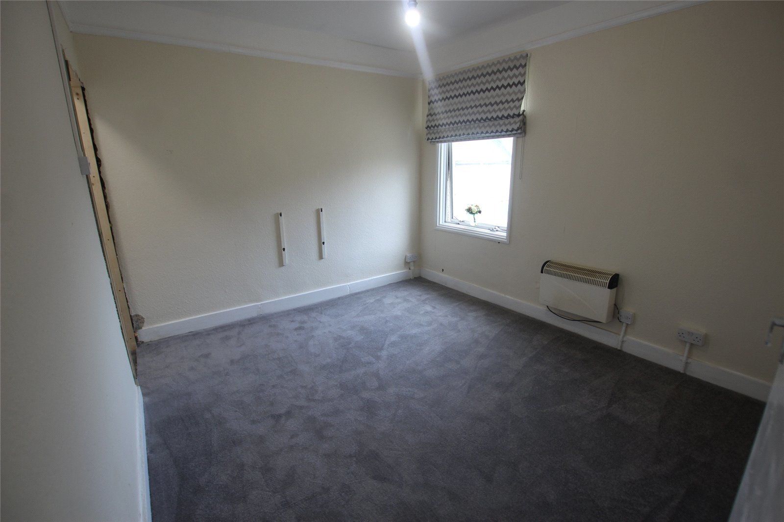 2 bedroom flat to rent, Cowley Mill Road, Uxbridge, UB8 2QB