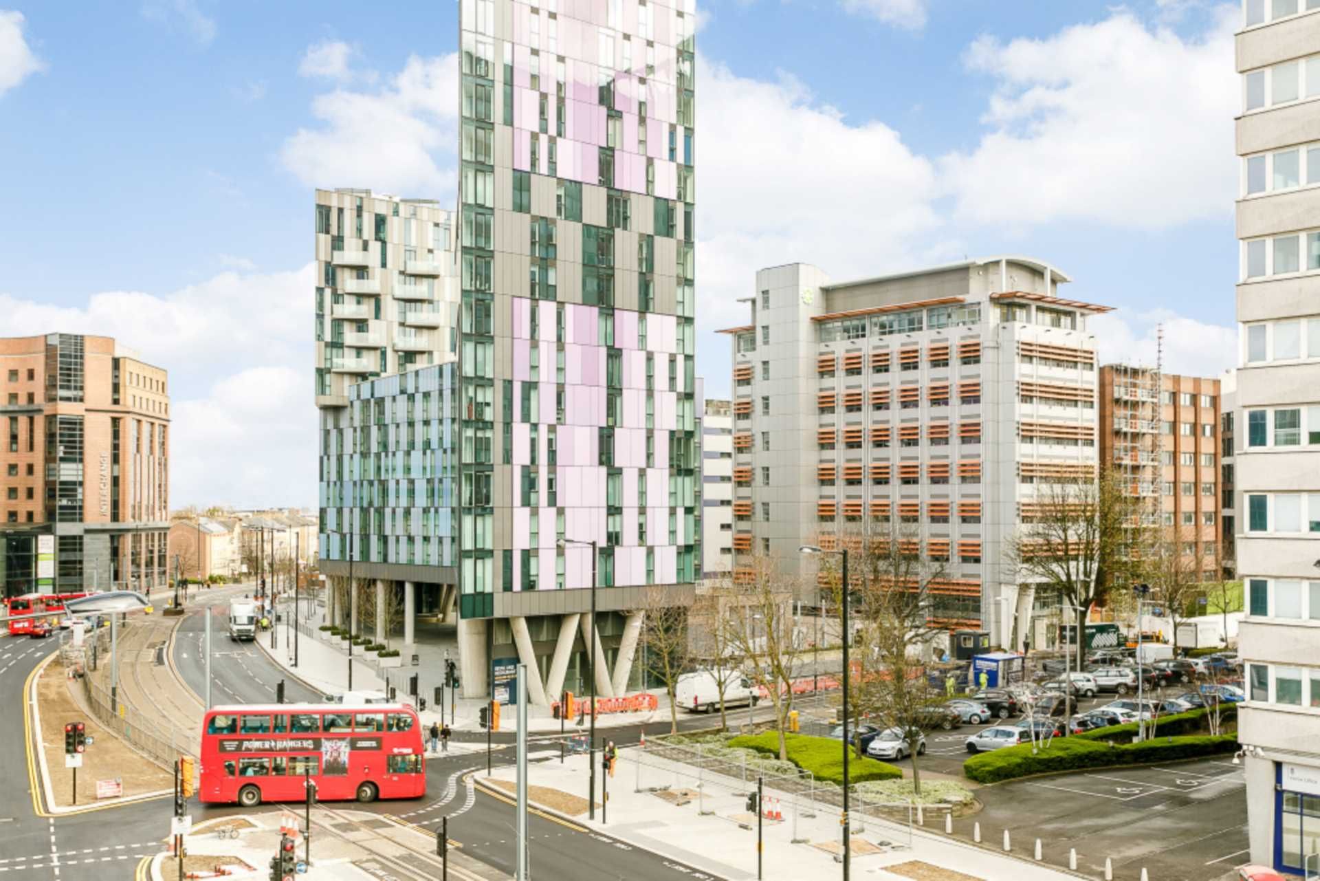 1 bedroom apartment to rent, Pinnacle Appartments, Saffron Square ...