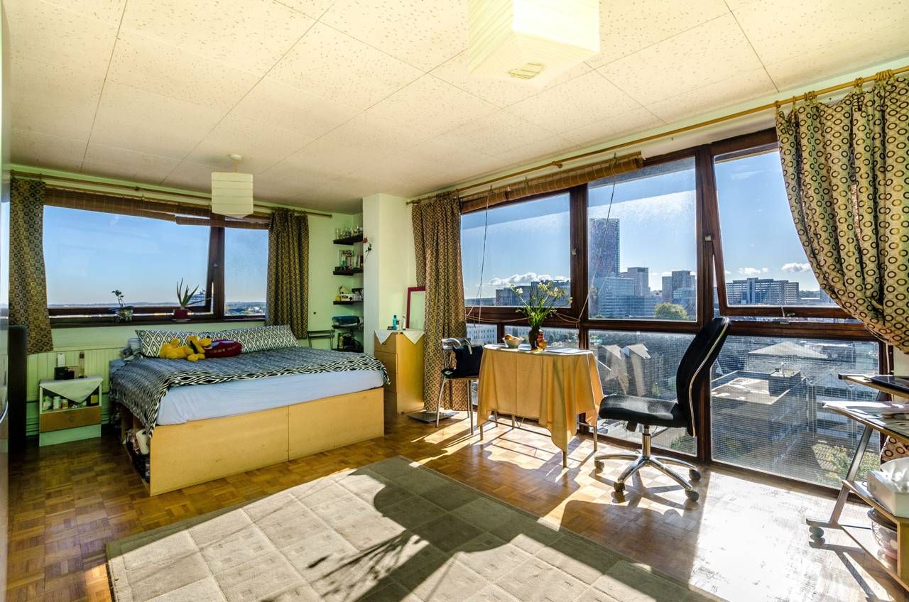 2 bedroom flat for sale, Zodiac Court, Croydon, CR0 2RJ