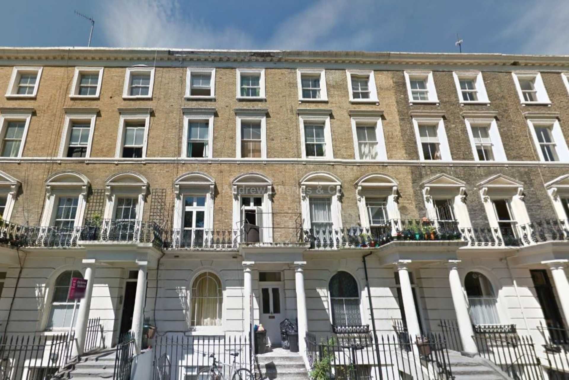 Flat to rent, Oakley Square, London, NW1 1NJ