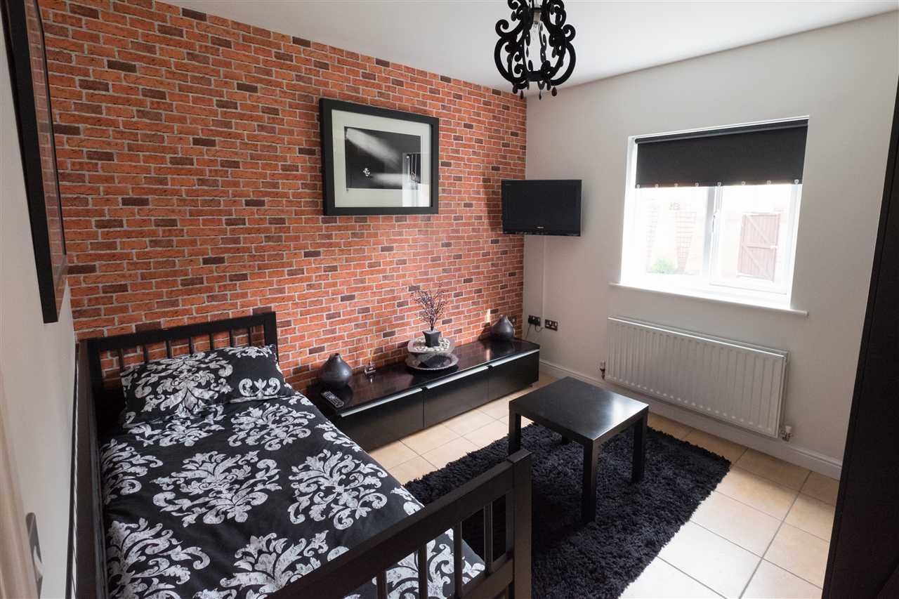 5 bedroom detached house for sale, John Fielding Gardens, Old Cwmbran ...