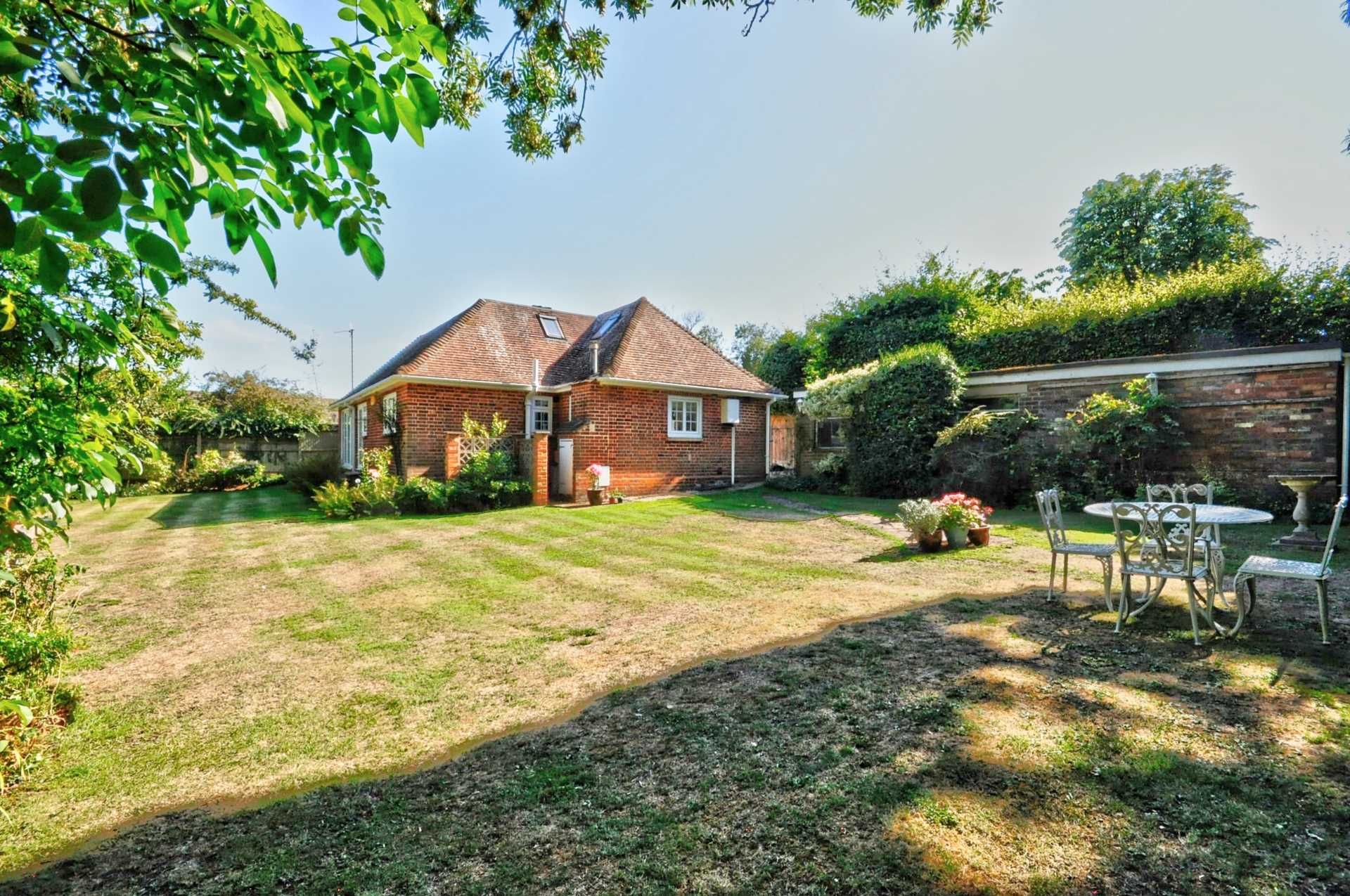 3 bedroom bungalow for sale, Green End Road, High Wycombe, HP14 4BZ ...