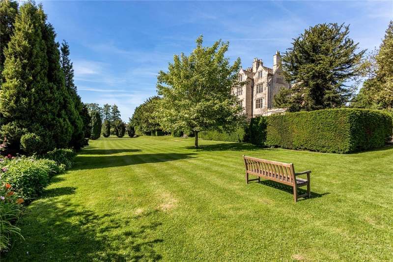2 bedroom flat for sale, Shipton Court, High Street, Chipping Norton ...