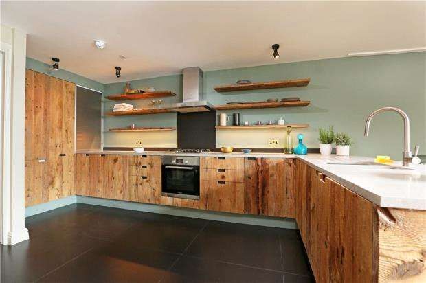 3 bedroom flat for sale, Southwark Bridge Road, London, SE1 0AS