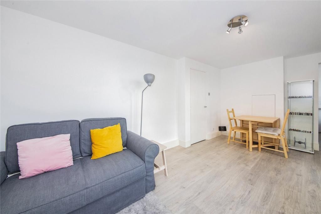 1 bedroom apartment for sale, Woolwich Common, London, SE, SE18 4HR