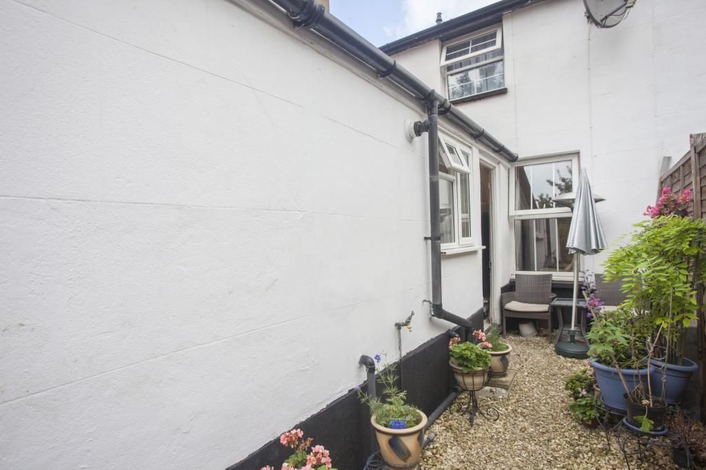 2 bedroom terraced house for sale, Adelphi Road, Epsom, Ewell, KT17 1JB