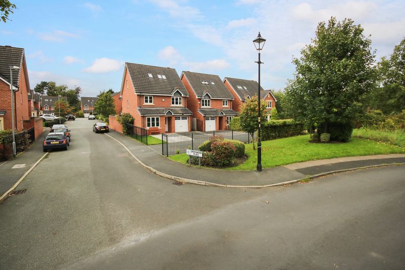 4 bedroom detached house for sale, Greenwood Place, Monton, Eccles M ...