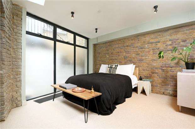3 bedroom flat for sale, Southwark Bridge Road, London, SE1 0AS