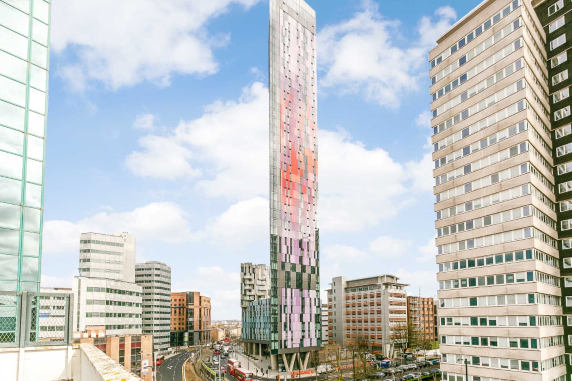 1 bedroom apartment to rent, Pinnacle Appartments, Saffron Square ...