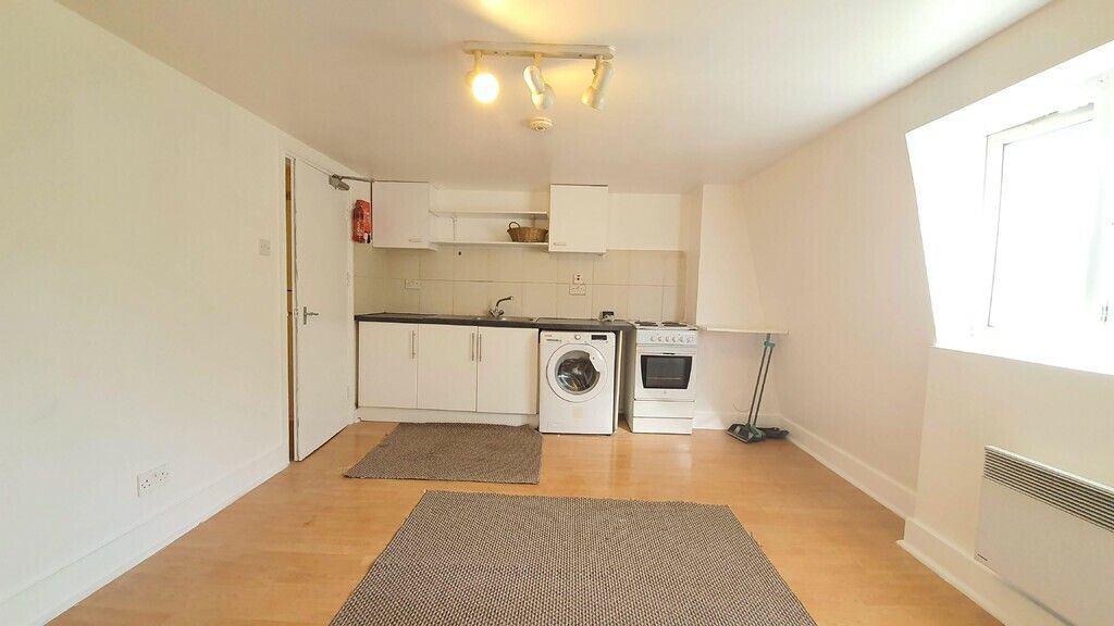 1 bedroom flat to rent, Brookhill Road, Woolwich, London, SE18 6TU ...