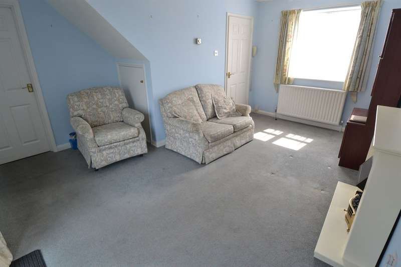 2 bedroom semi-detached house for sale, Cushings Walk, Whitstable, CT5 1EZ