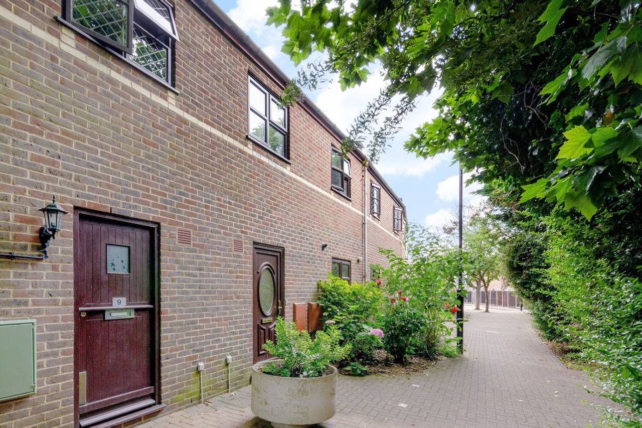 4 bedroom terraced house to rent, Gwyn Close, Fulham, SW, SW6 2EQ