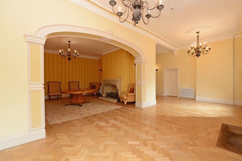 8 Bedroom Detached House For Sale Benty Heath Lane Willaston Wirral Ch Neston Ch64 1sb