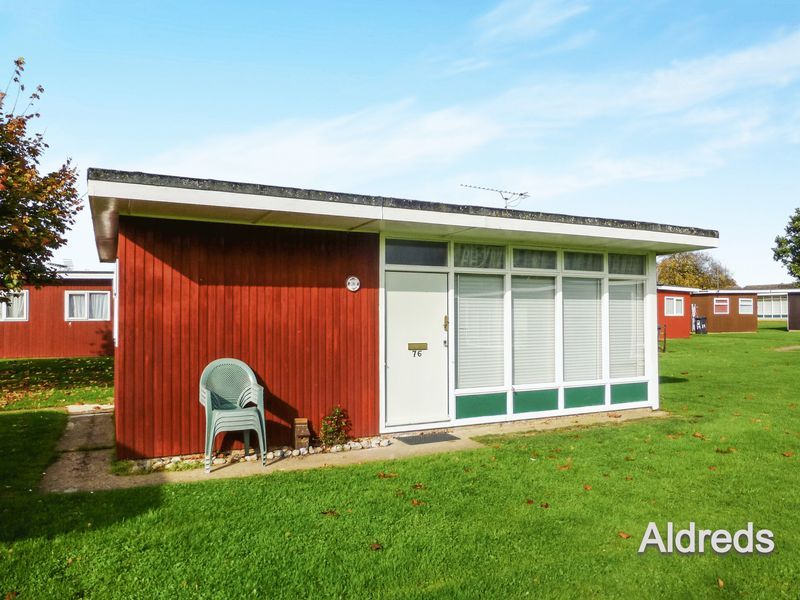 2 bedroom detached house for sale, Broadside Chalet Park, Norwich NR ...