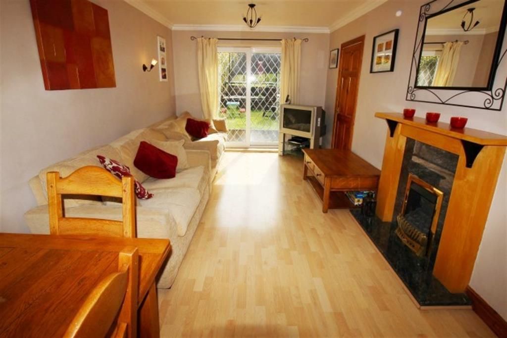 2 bedroom semi-detached house for sale, Langley Road, Leeds, LS13 1AX ...