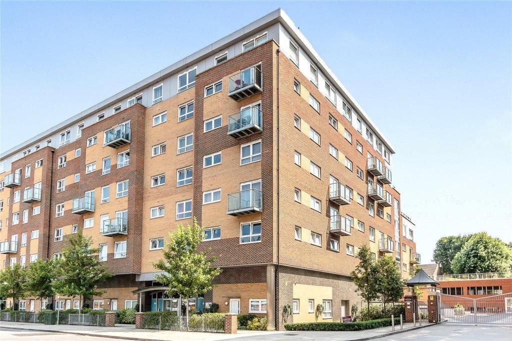 2 bedroom apartment to rent, Cherrydown East, Basildon, SS, SS16 5GQ
