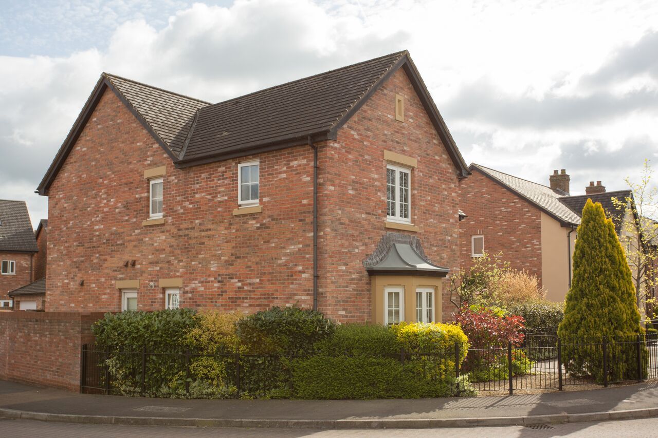 5 bedroom detached house for sale, John Fielding Gardens, Old Cwmbran ...