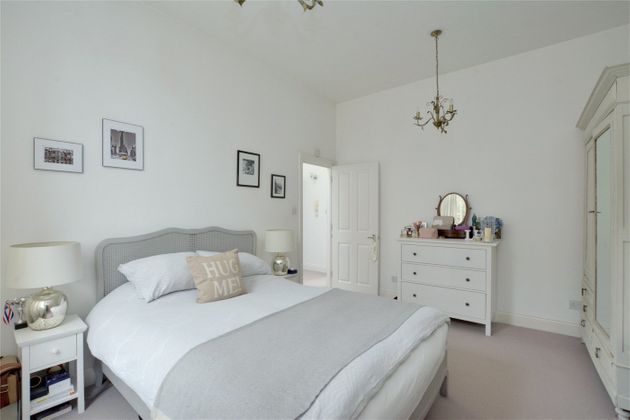1 bedroom flat for sale, Montpelier Row, London, SE3 0RL – TheHouseShop.com
