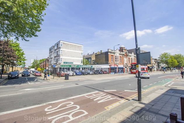 Commercial unit to rent, Romford Road, London, E15 4BZ
