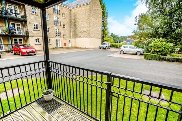 2 bedroom apartment for sale, Chapel Lane, Sowerby Bridge, HX6 3LX